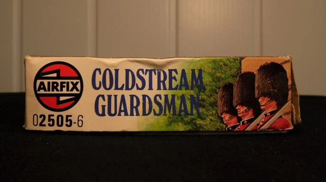AIRFIX COLDSTREAM GUARDSMAN 1/12 scale model kit £28.50 - PicClick UK