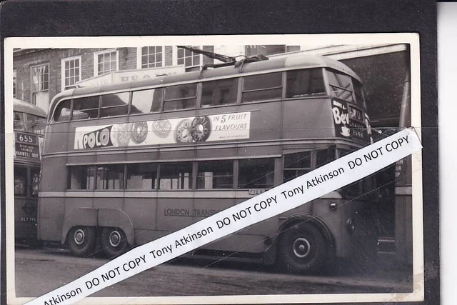 LONDON TRANSPORT - C3 Type Trolley Bus No. 318 @ Hammersmith - Photo ...