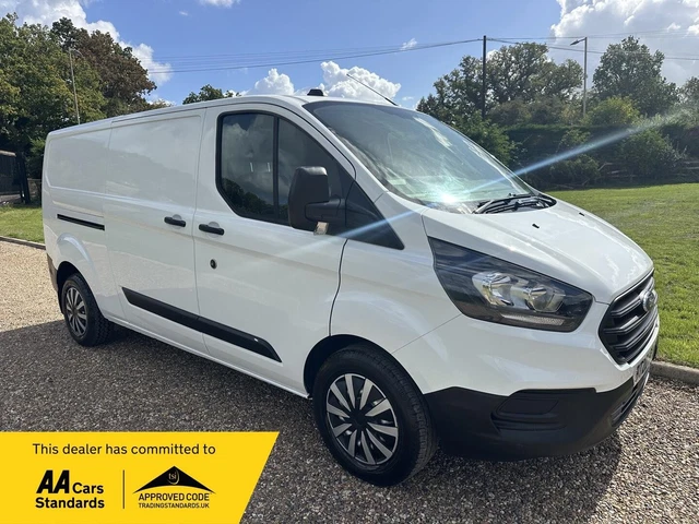 2020 FORD TRANSIT Custom 2.0 340 EcoBlue Leader L2 H1 Euro 6 (s/s) 5dr ...