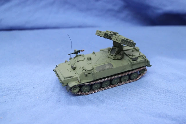 1:72 MODELL PANZER 9A35 Strela-10 AA Missile Launcher gebaut - bemalt ...