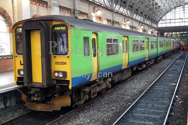 CLASS 150 150206, 2 car DMU, in debranded West Midlands Green at ...