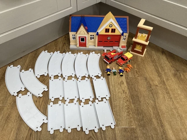 FIREMAN SAM SNAP Trax Fire Station Vehicles & Figures Microphone ...