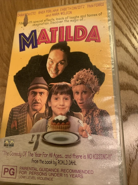 MATILDA VHS VIDEO Tape Danny Devito Mara Wilson Family Movie Vintage ...