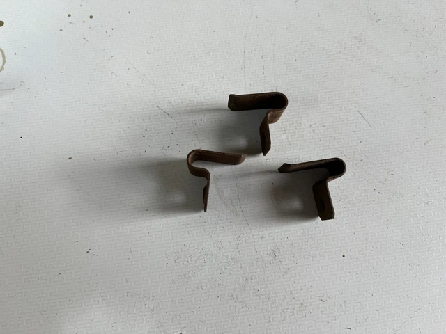 VW T2 TYPE2 Camper Van Bay Window Dashboard Clocks Fixing Clips X3 £7. ...