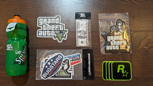 ROCKSTAR GAMES GRAND Theft Auto V Collectable lot - Official ...