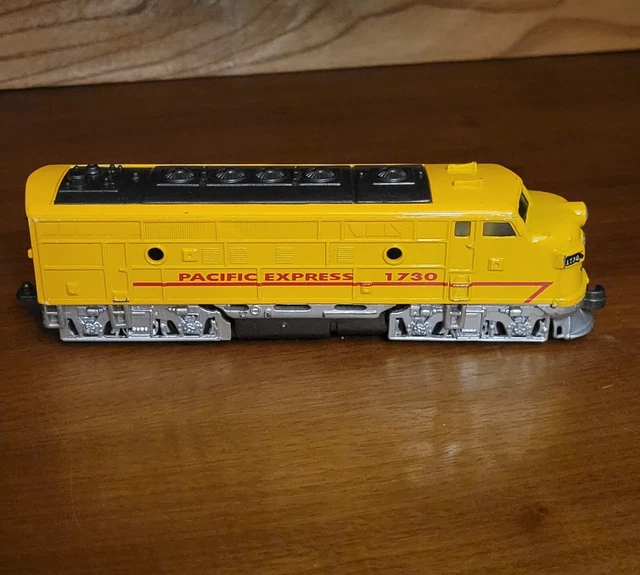 VINTAGE PACIFIC EXPRESS 1730 TRAIN Locomotive Engine TOYSMITH Toy RARE ...