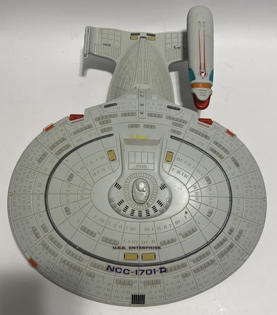 PLAYMATES NCC-1701-D USS Enterprise Next Generation Starship 1992 ...