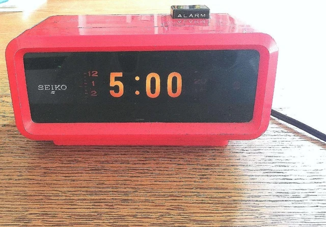 VINTAGE SEIKO RED FLIP ALARM CLOCK DL427R 50Hz 60Hz JAPAN Space Age ...