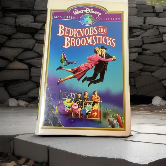BEDKNOBS AND BROOMSTICKS vhs masterpiece By Walt Disney £9.31 - PicClick UK