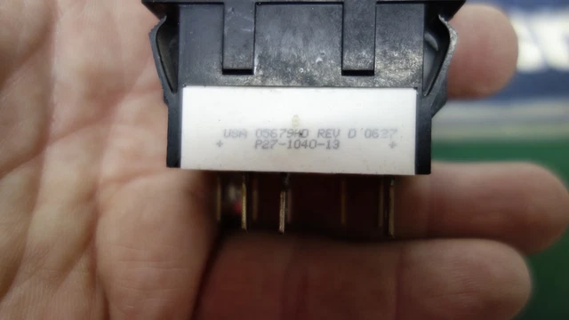 PACCAR OEM ENGINE Fan Override Rocker Switch P27-1040-13 $68.46 ...