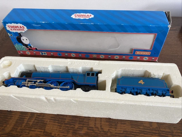 HORNBY THOMAS AND Friends Gordon the Big Blue Engine Train Boxed - R383 ... HORNBY THOMAS AND Friends Gordon the Big Blue Engine Train Boxed - R383 ...