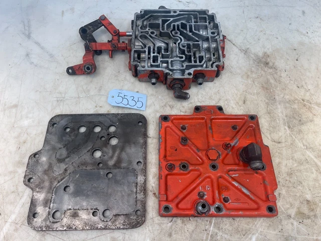 1983 CASE 2090 Tractor Powershift Control Valve & Plates A157320 ...