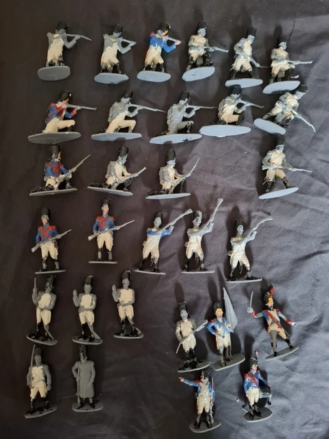 30 AIRFIX PLASTIC Napoleonic Waterloo French Infantry SOLDIERS 1/32 £10 ...