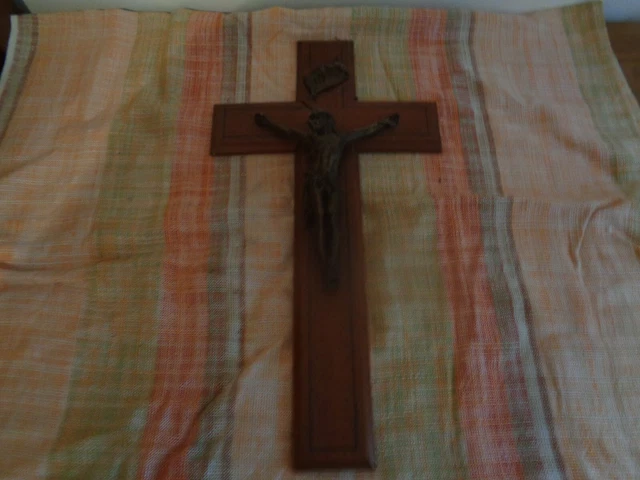ANCIEN GRAND CRUCIFIX en bois, CHRIST en BRONZE EUR 40,00 - PicClick FR ANCIEN GRAND CRUCIFIX en bois, CHRIST en BRONZE EUR 40,00 - PicClick FR