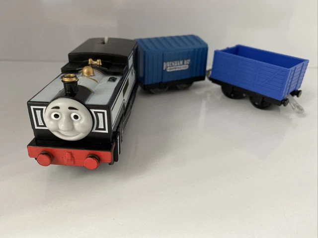 TRACKMASTER REVOLUTION THOMAS The Tank Engine Motorised Train Fearless ...