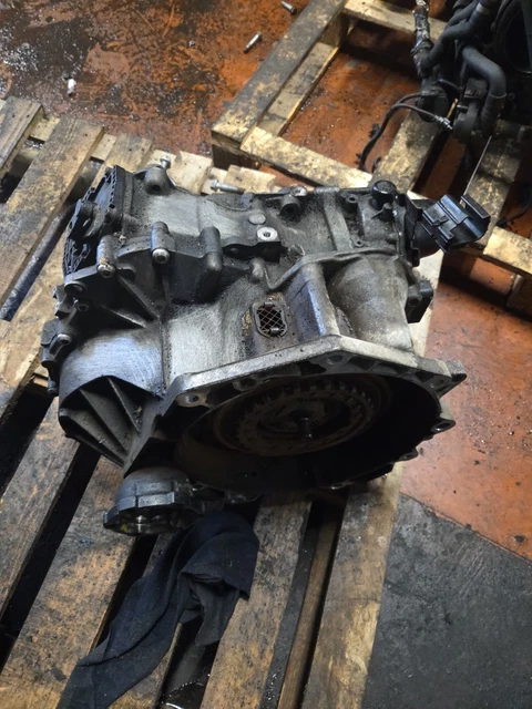 VW GOLF MK6 2008-2012 1.6 Tdi Engine Cay Cayc Gearbox Mle £599.99 ...