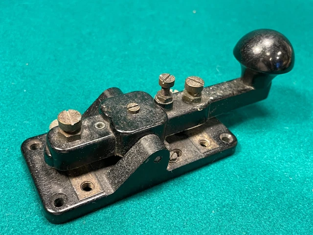 VINTAGE BAKELITE WWII Morse Key - KEY W.T. 8 AMP No.2 Mk III ZA.16929 £ ...