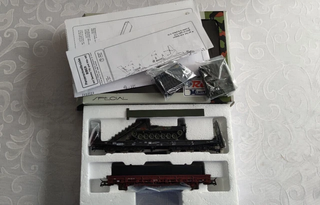 *ROCO MINITANKS SPUR H0 *820* Schwerlastwagen mit Brückenlegepanzer ...