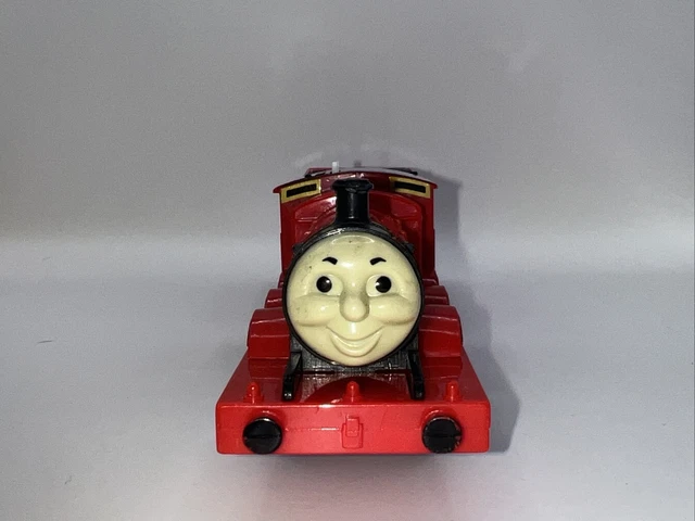 THOMAS &FRIENDS TRACKMASTER JAMES MOTORIZED Train Tank Engine 2006 Hit ...