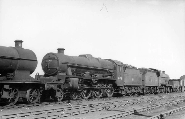 PHOTOGRAPH LMS 45713 Renown Steam Locomotive Crewe Works (LNWR/LMS/BR ...