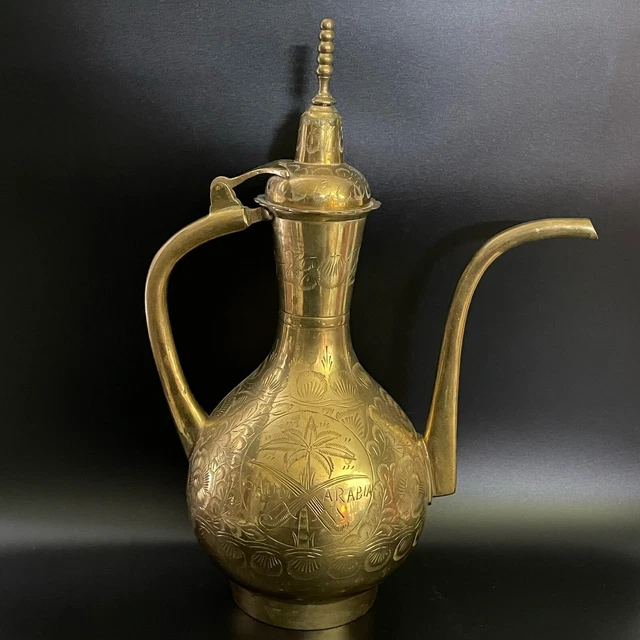 BEAUTIFUL ANTIQUE LARGE Saudi Arabia, Arabic Solid Brass Coffee Pot ...