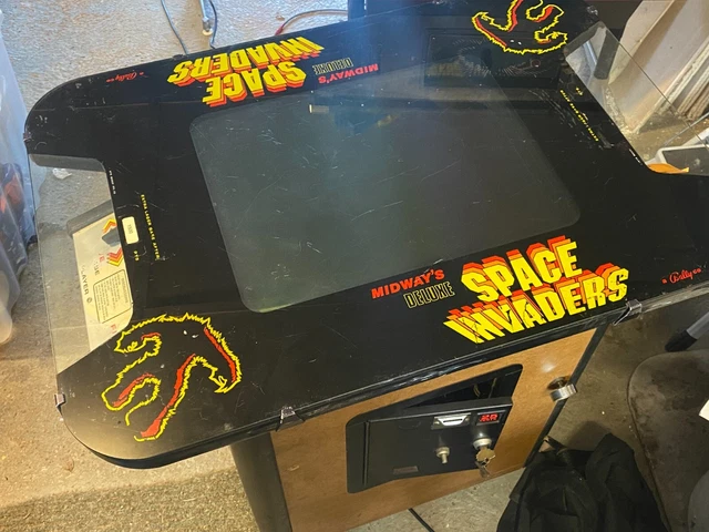 ORIGINAL VIDEO GAME Arcade Machine Midway Space Invaders Deluxe ...