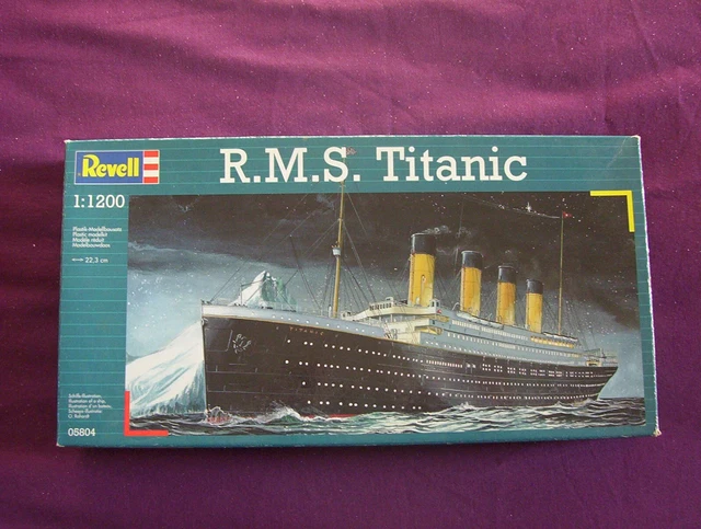 REVELL 1/1200 SCALE R.M.S. Titanic model kit. [untouched] £9.99 ...