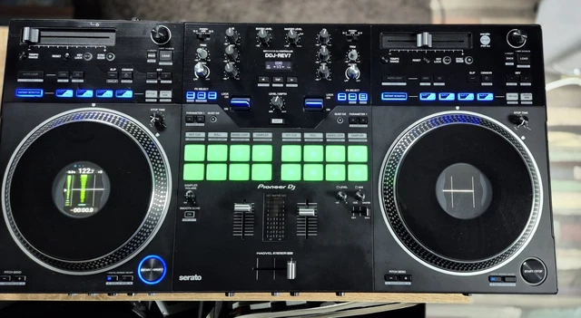 PIONEER DDJ-REV7 CONTROLLER (Serato/Rekordbox) £1,179.70 - PicClick UK