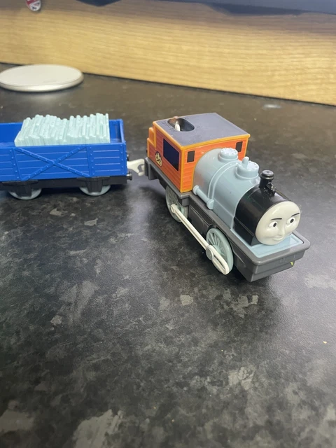 MOTORISED THOMAS AND Friends Trackmaster Rare Retro Collectable BASH £ ...