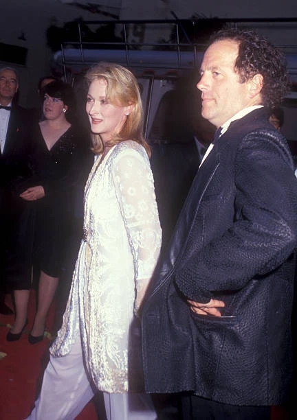 MERYL STREEP AND husband Don Gummer during Warner Bros. Studio R .. Old ...