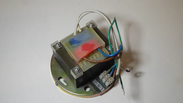 ORIENTRONIC MANUFACTURING, LTD Transformator DL - 150, 220-230 V/12 V ...