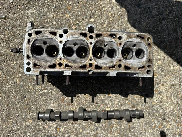 VW GOLF MK2 GTI 1.8 8V Engine Cylinder Head C/w Camshaft 026103373AA £ ...