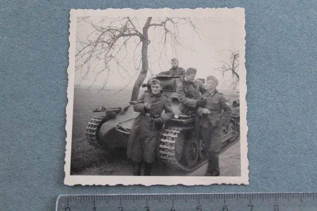 FOTO PHOTO JJ WW2 WK2 Wehrmacht deutscher Panzer german tank Pause Rast ...