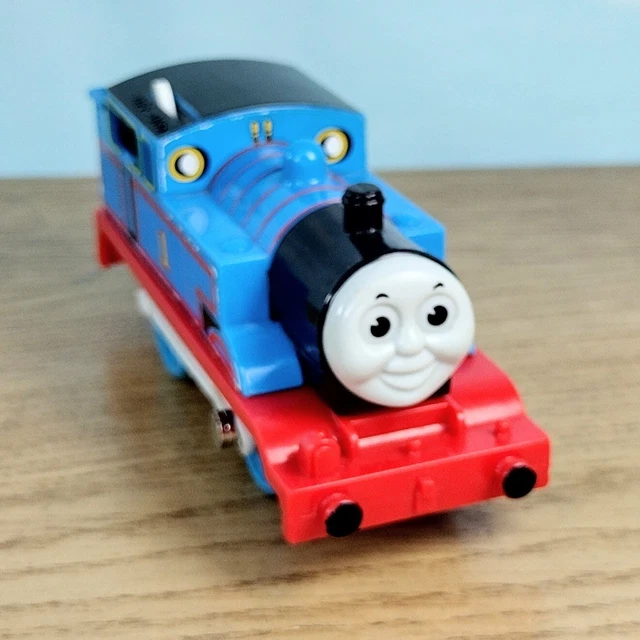 THOMAS AND FRIENDS Trackmaster Thomas The Tank Engine Hit Toy Company ...
