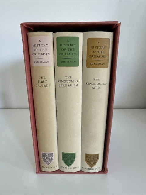 A HISTORY OF the Crusades par Steven Runciman (ensemble de 3 volumes, HCDJ, Cambridge) boîte EUR ...