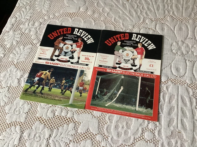 MANCHESTER UNITED REVIEW programmes v wimbledon £1.23 - PicClick UK
