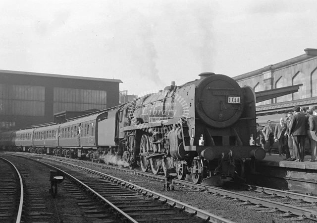 PHOTO BR BRITISH Railways Steam Locomotive Class 7MT 4-6-2 70035 at ...
