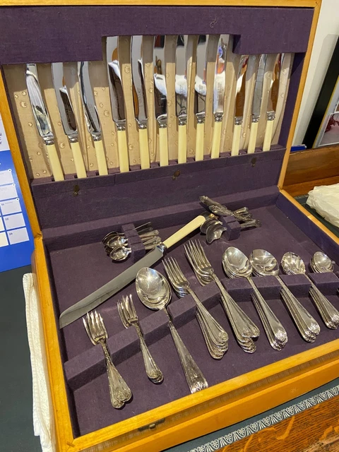 VINTAGE RODD SILVERWARE of Distinction cutlery set in case $199.00 ...