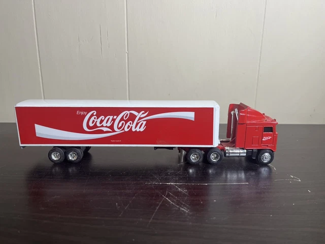 ERTL KENWORTH COCA Cola Tractor Trailer Semi Truck Red 1:64 k100e EUR 9 ...