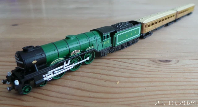 ATLAS EDITION RAILWAY Steam Locomotive Flying Scotsman Static Display ...