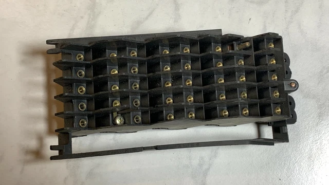 ORIGINAL MERCEDES BENZ W124 S124 fuse box fuse box A1245401250 de £25. ...