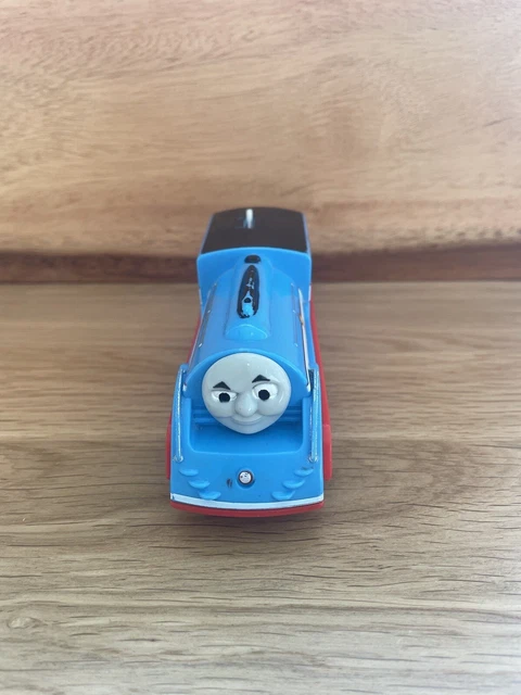 THOMAS THE TANK Engine & Friends Motorized Trackmaster - Streamlined ...