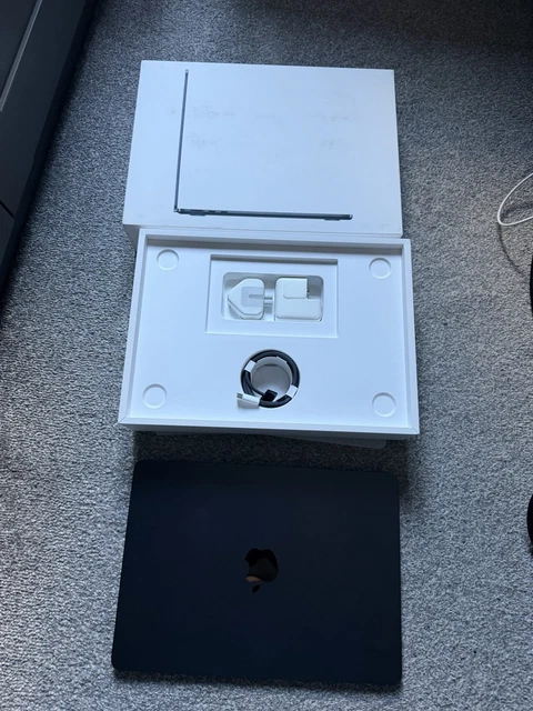 APPLE MACBOOK AIR M4 2025 13-inch, 16GB RAM, 256GB SSD, Midnight Blue £ ...