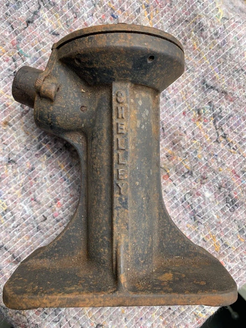 SHELLEY DOUBLE LIFT SCREW JACK MG, RILEY, LAND ROVER. A large and ...