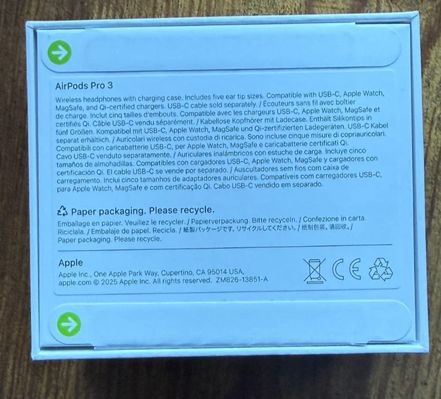 APPLE AIRPODS PRO 3rd generation 2025 with Magsafe Case - White MFHP4ZM ...