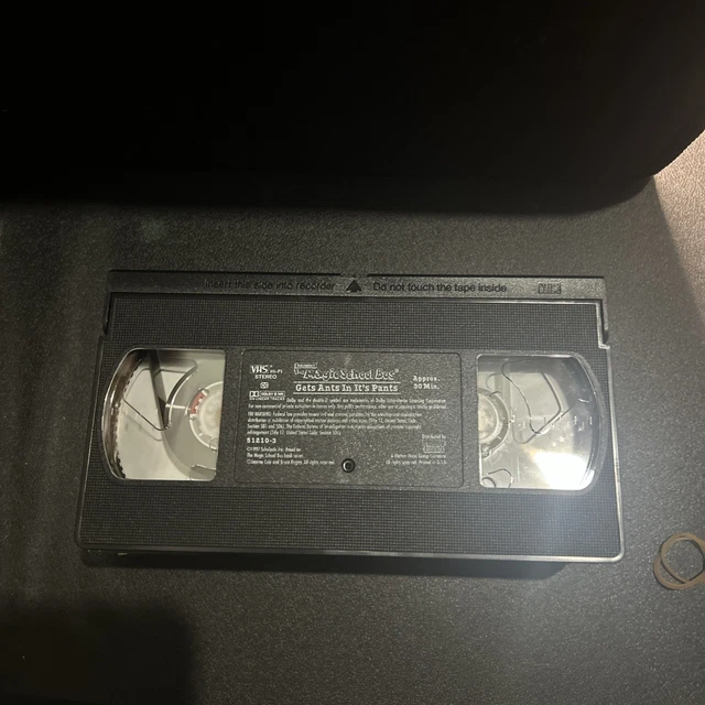 MAGIC SCHOOL BUS, The - Gets Ants in Its Pants (VHS, 1997) £10.69 ...