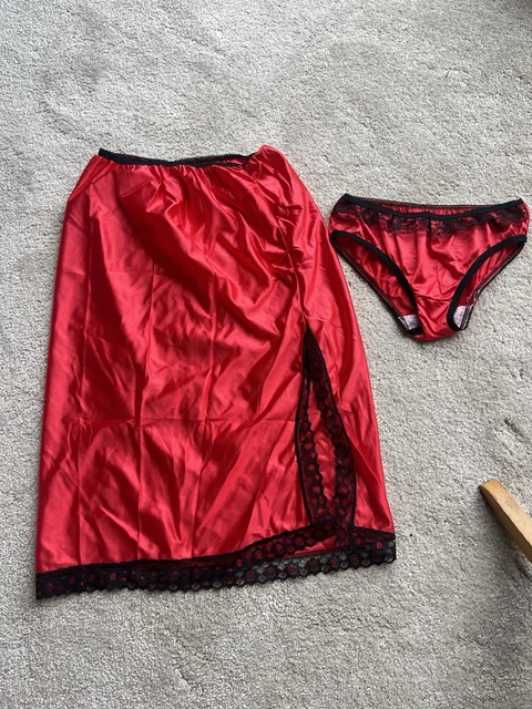 STUNNING VINTAGE RED Silky Nylon Lace Half Slip with split and panties ...
