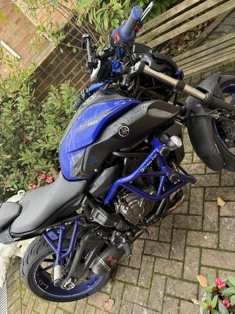 2018 YAMAHA MT07 Wheelie Bars Crash Bars Black Widow Exhaust £3,650.00 ...