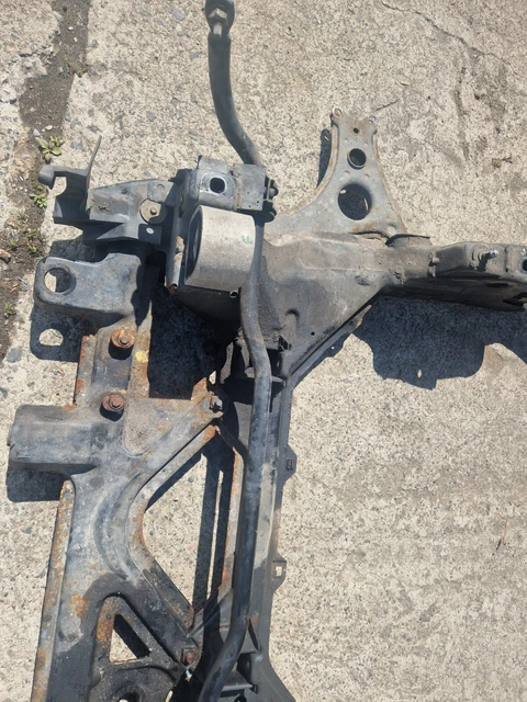 MERCEDES BENZ W414 Axle Carrier Front Axle Engine Carrier A4146200387 £ ...