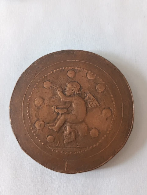 MÉDAILLON DÉCOR CHÉRUBIN Angelot Ange Putti Cuivre Repoussé 292,5 g ...